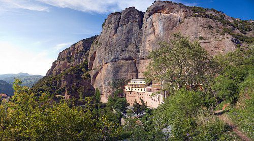ΚΑΛΑΒΡΥΤΑ ΜΟΝΟΗΜΕΡΗ ΜΕ 12€ - TravelBug